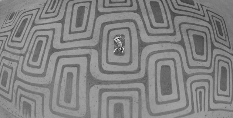 Les immenses dessins sur le sable des plages de Tim Hoekstra - Dessein ...